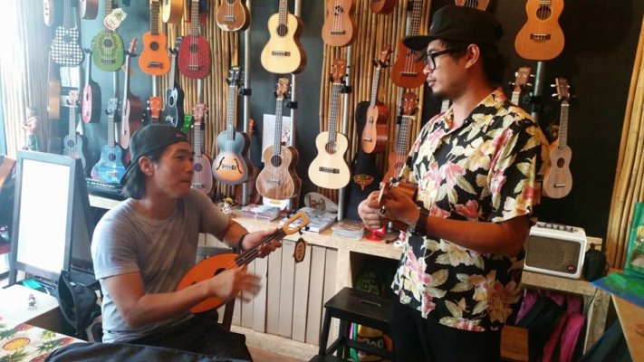 เลือกอูคูเลเล่ให้ถูกใจ | Ukulele Asia